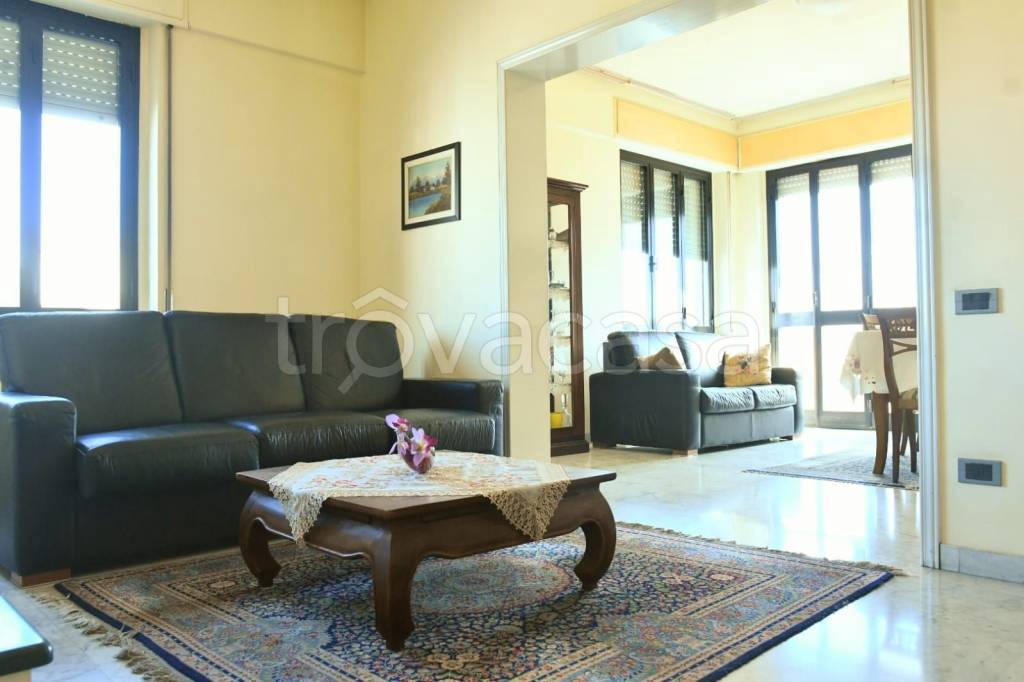 Appartamento in in vendita da privato a Cagliari via Famagosta, 3