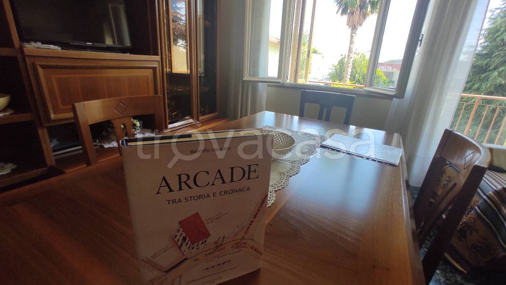 Villa in vendita ad Arcade via Trieste, 141