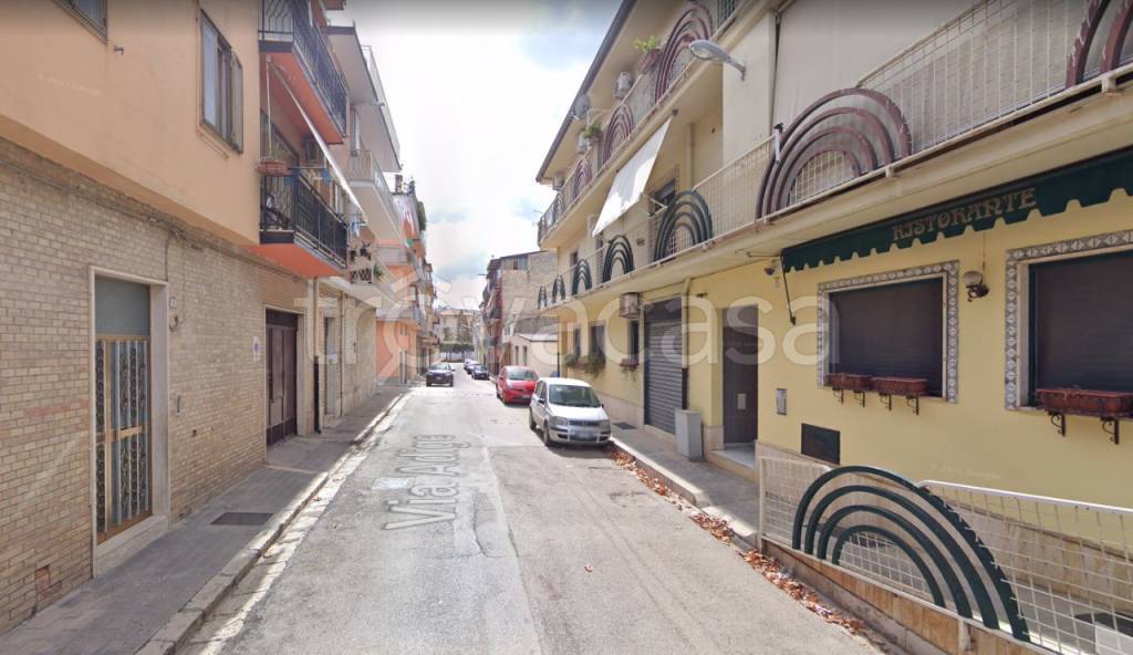 Appartamento all'asta a Lavello via adige