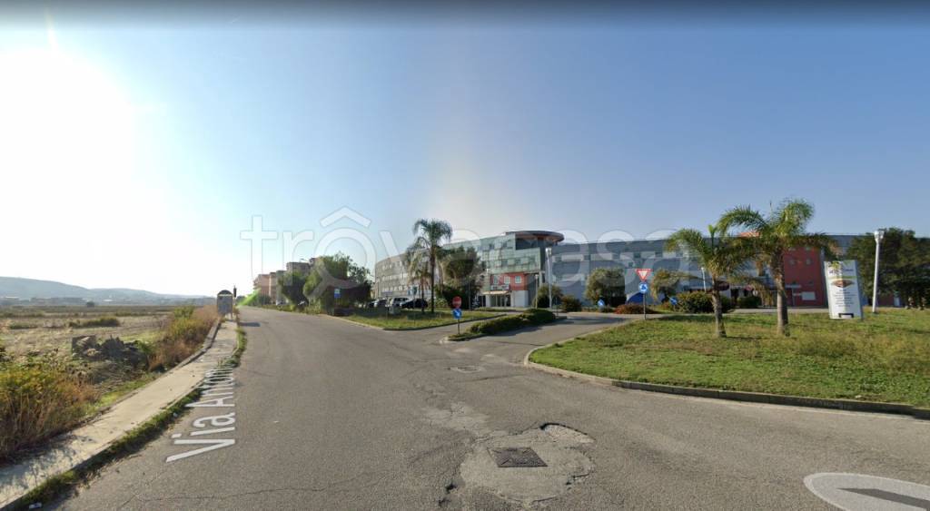 Appartamento all'asta a Crotone via a. De curtis