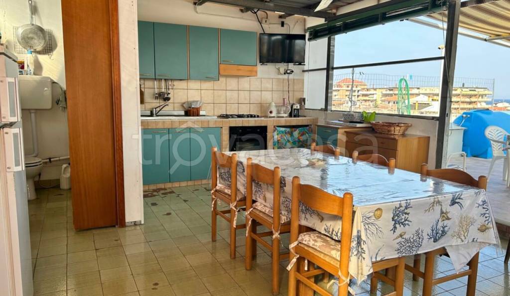 Appartamento in vendita a Bovalino via Fondacovecchio
