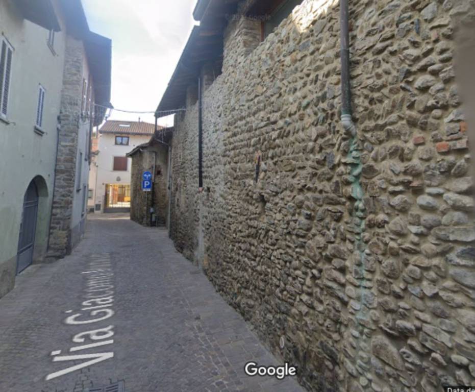 Appartamento all'asta ad Ambivere via matteotti