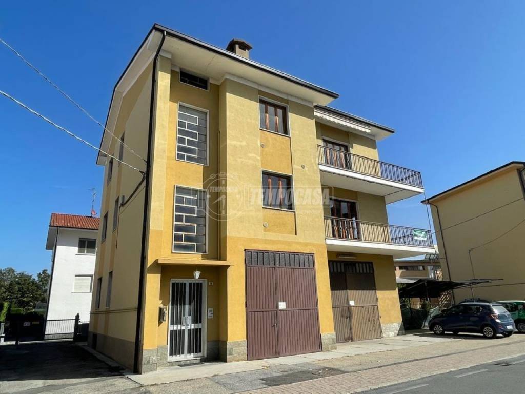 Villa Bifamiliare in vendita ad Alba via dell'Acquedotto