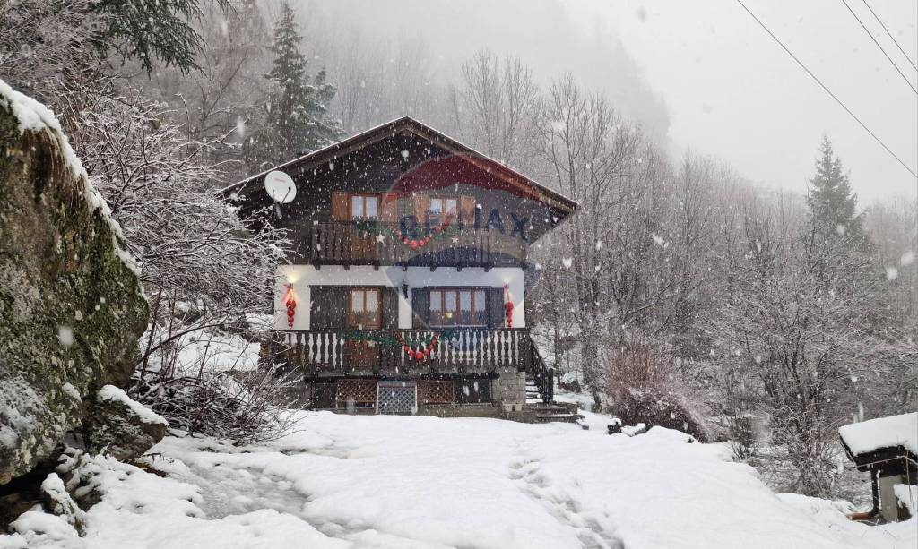 Baita in vendita a Macugnaga via Monte Rosa, 360