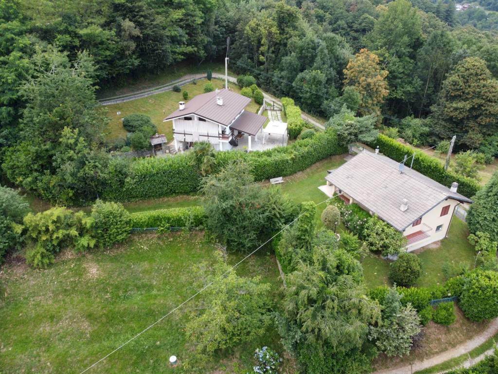 Casa Indipendente in vendita a Bagnolo Piemonte via Garigo, 20