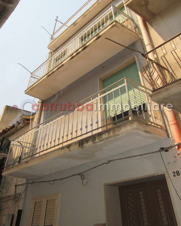 Casa Indipendente in vendita a Scicli via Michelangelo Buonarroti, 20