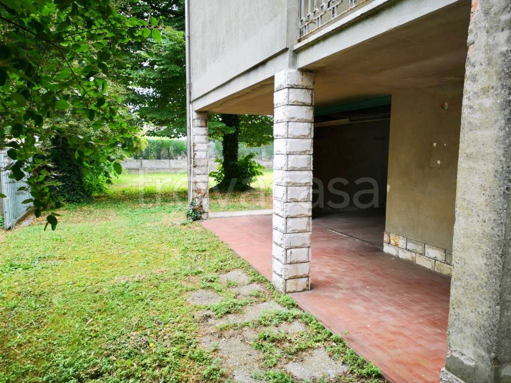 Villa in vendita a San Benedetto Po via Trento