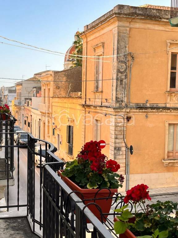 Appartamento in vendita ad Avola via Roma, 35