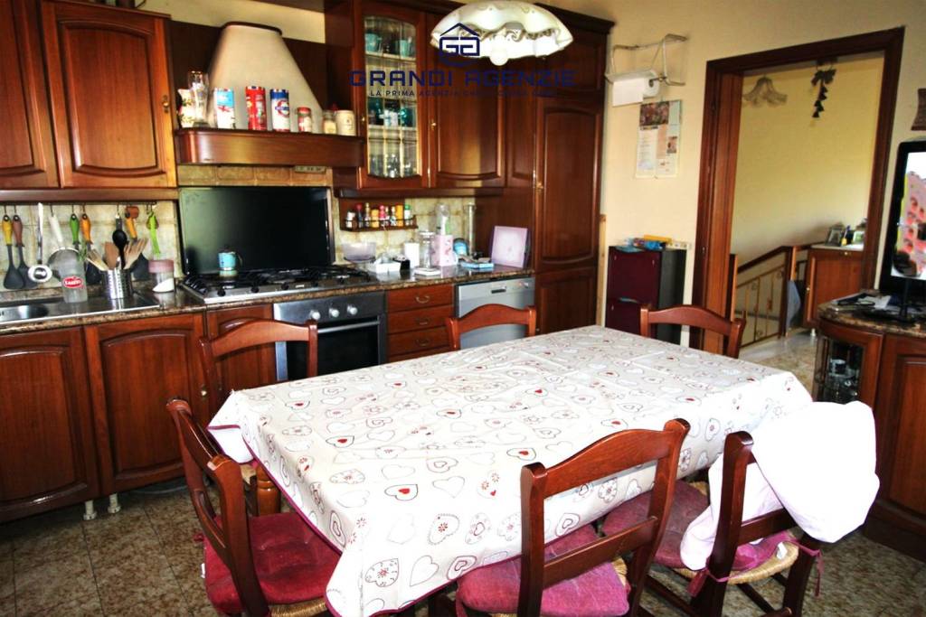 Villa in vendita a Medesano