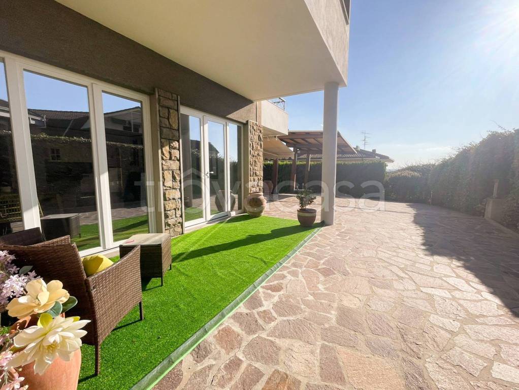 Villa in vendita a Montecatini-Terme via Guglielmo Marconi, 59