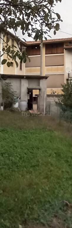Colonica in vendita a Borgosesia via per Doccio, 4