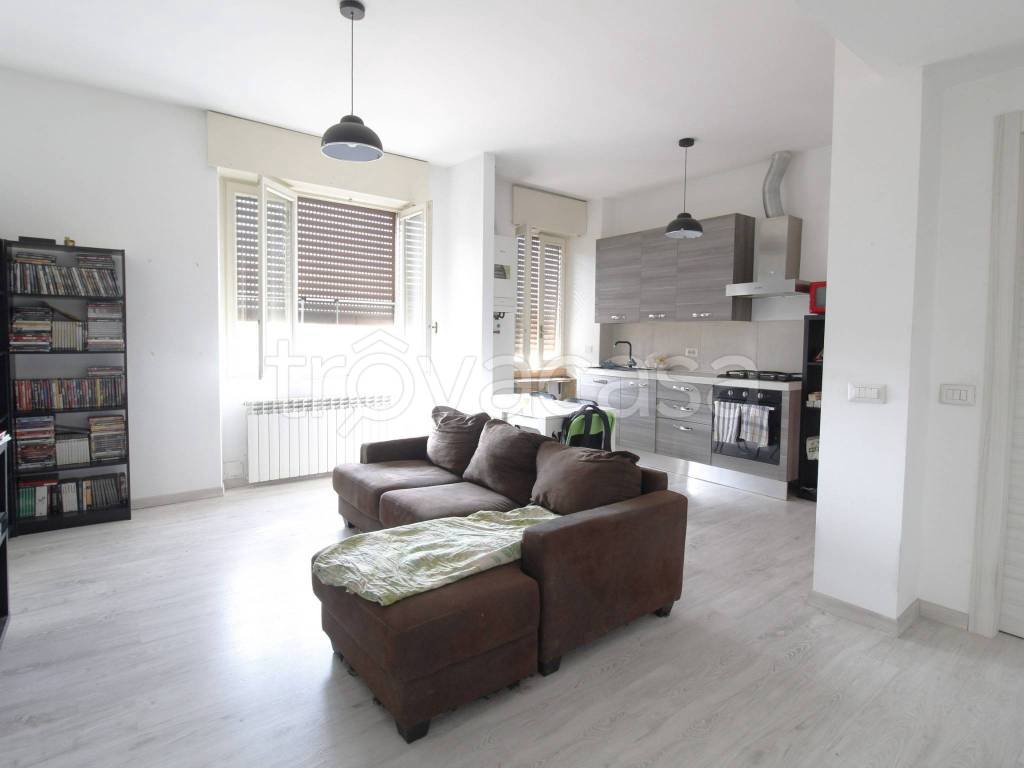 Appartamento in vendita a Bellusco via Monte Grappa