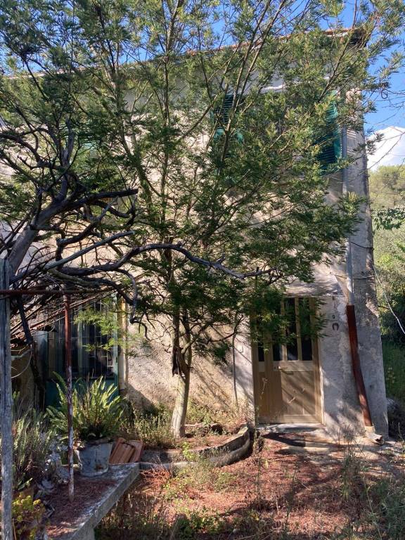 Rustico in vendita a San Bartolomeo al Mare via del Figallo