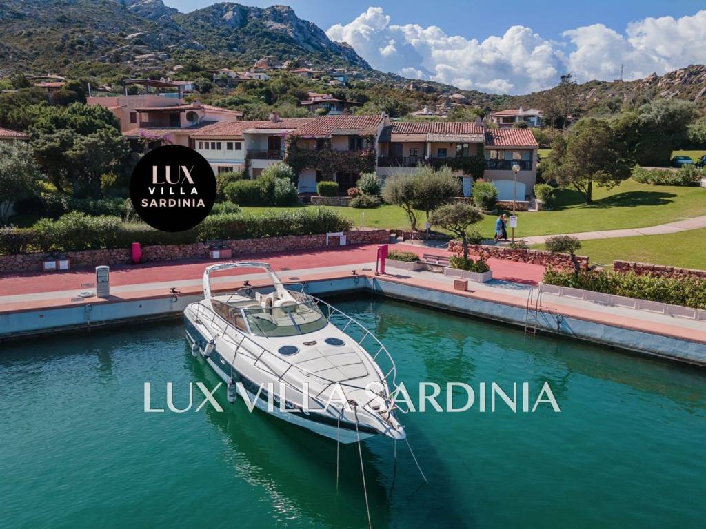 Appartamento in vendita ad Arzachena via della Marina