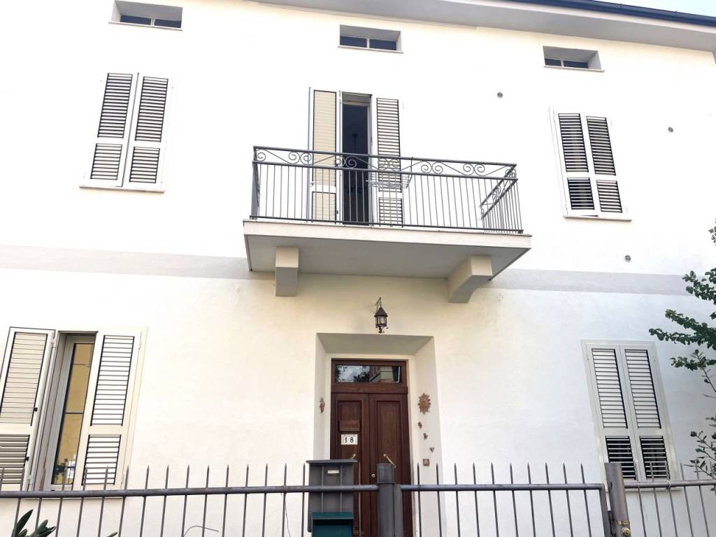 Villa Bifamiliare in vendita a Grosseto via veio ,16