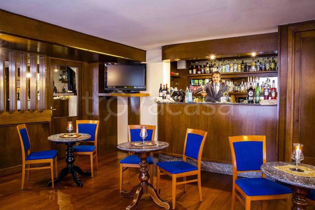 Appartamento in vendita a Courmayeur via Regionale, 35