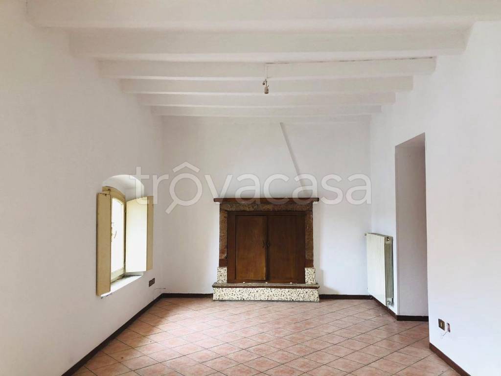 Appartamento in vendita a Casalbuttano ed Uniti piazza della Libertà, 24