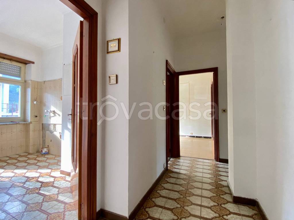 Appartamento in vendita ad Alba via Alcide De Gasperi, 8