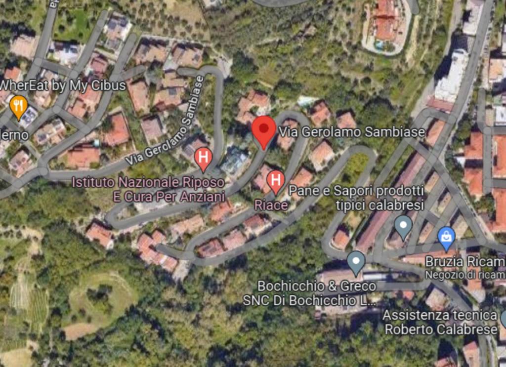 Appartamento all'asta a Cosenza via Gerolamo Sambiase