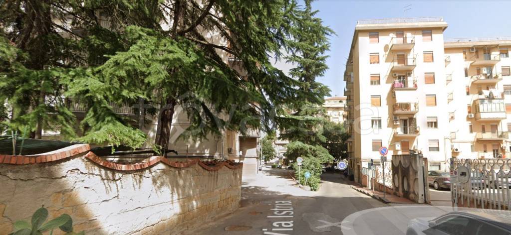 Appartamento all'asta a Caltanissetta via Istria