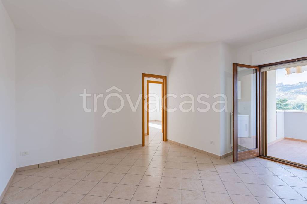 Appartamento in vendita a Manoppello via Francesco Paolo Michetti