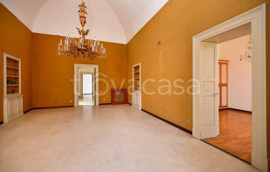 Intero Stabile in vendita a Lecce via Giuseppe Palmieri