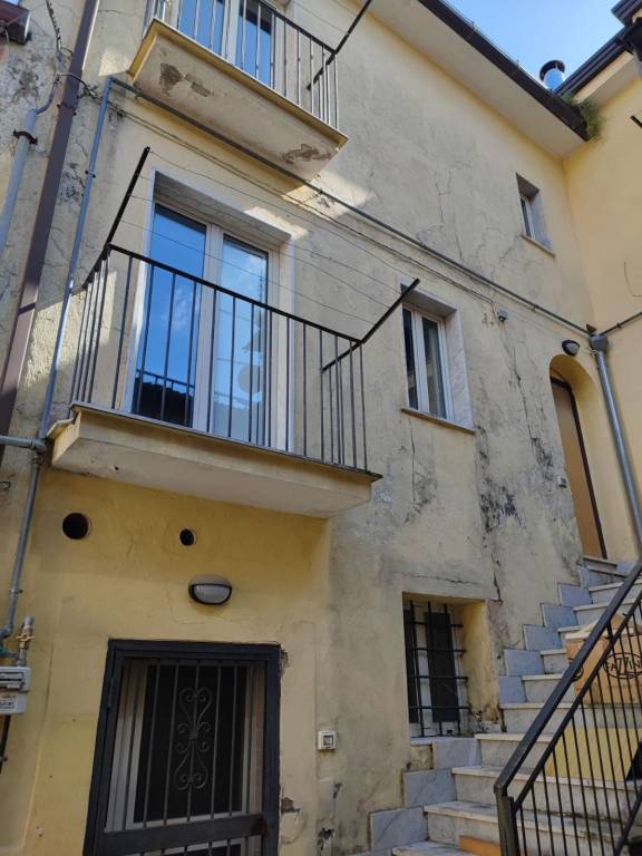 Appartamento in vendita a Cesinali via Capitano Venezia