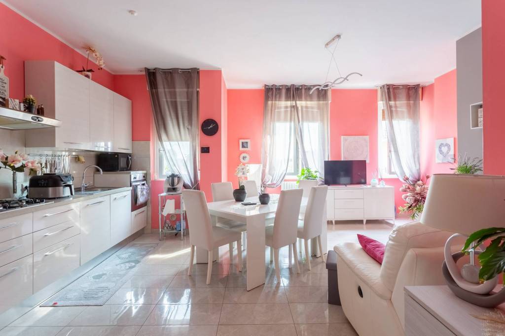 Appartamento in vendita ad Arese via Stelvio, 1