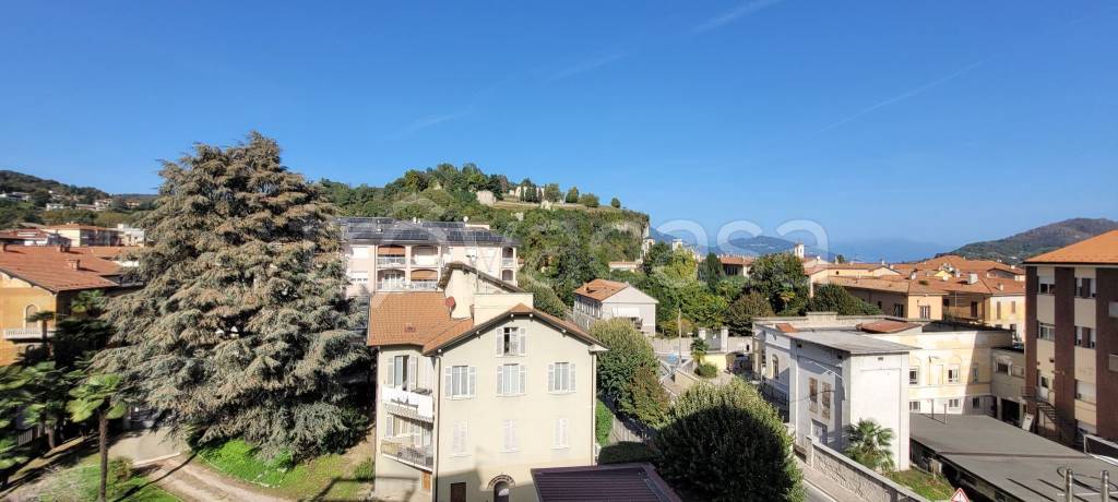 Appartamento in vendita ad Arona viale Berrini, 7