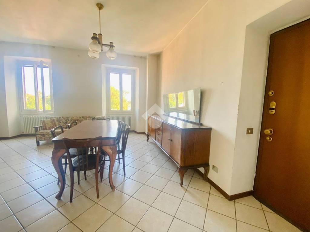 Appartamento in vendita ad Alzate Brianza via Armando Diaz, 13