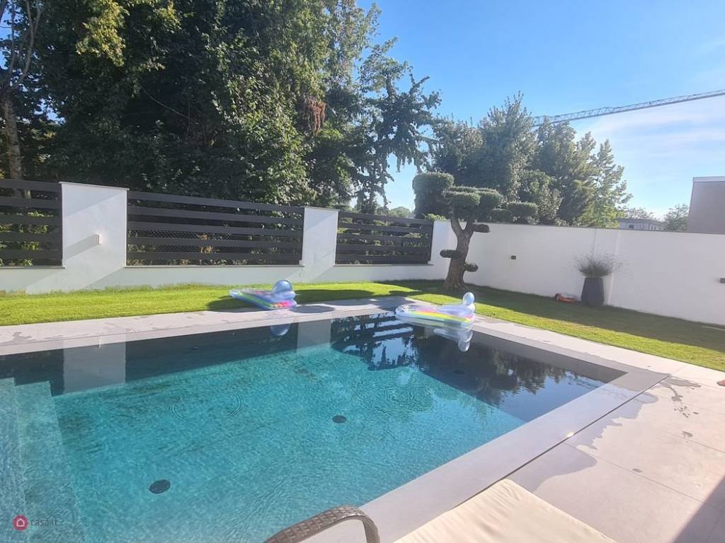 Villa in vendita a Lodi strada per Revellino