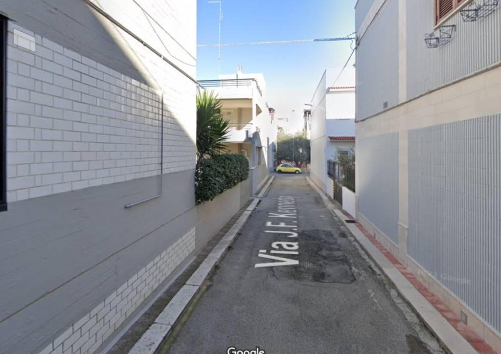 Appartamento all'asta ad Adelfia via j.F. Kennedy