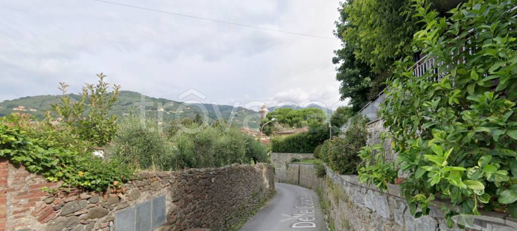 Appartamento all'asta a Pescia via delle Casette