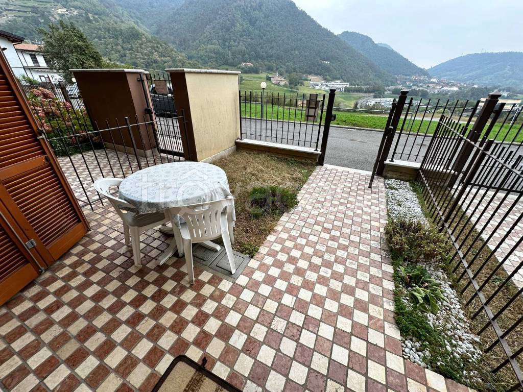 Appartamento in vendita ad Adrara San Martino via Guglielmo Marconi, 51