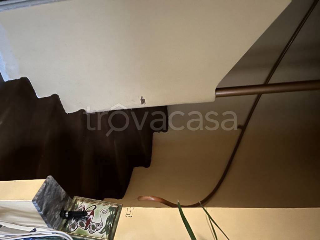 Intero Stabile all'asta a Binago via Castello, 5