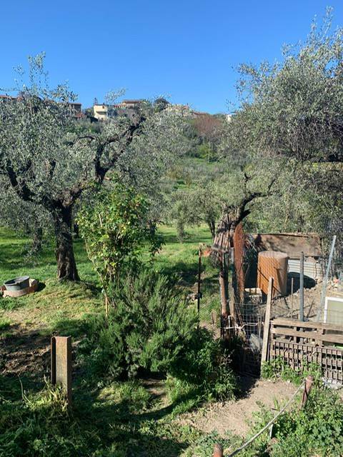 Casa Indipendente in vendita a Fara in Sabina via Cesare Battisti