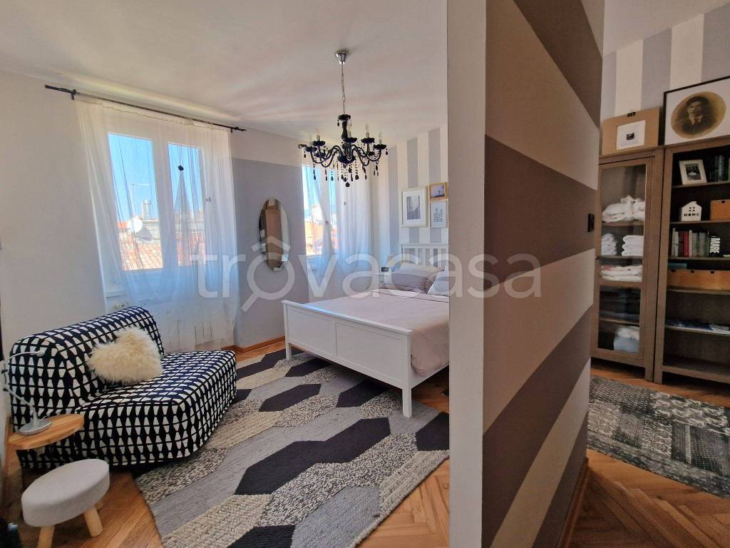 Appartamento in in vendita da privato a Trieste via Giuseppe Caprin, 2