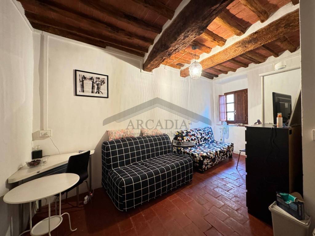 Appartamento in vendita a Peccioli via Castello Legoli, 26