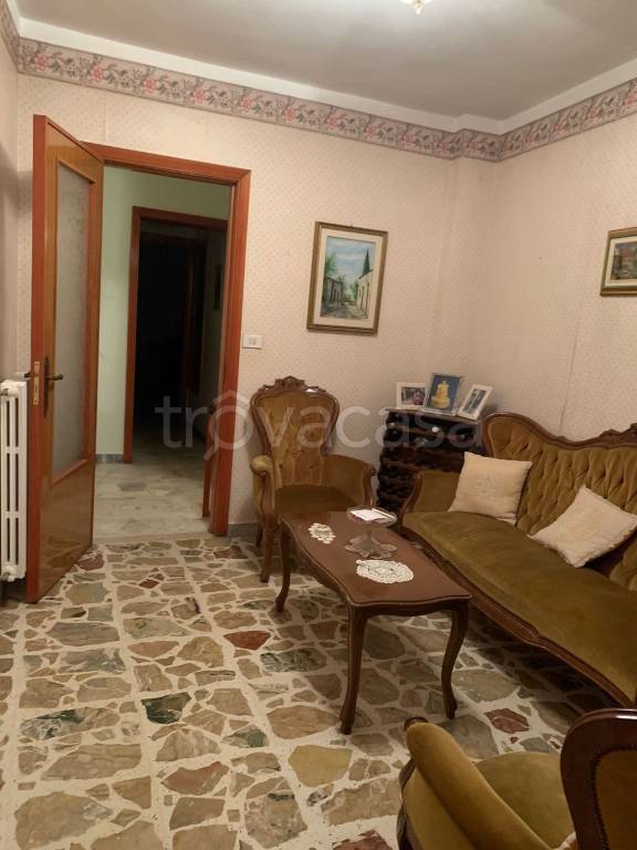 Appartamento in in vendita da privato a Chiaramonte Gulfi via Generoso Sanzone, 20