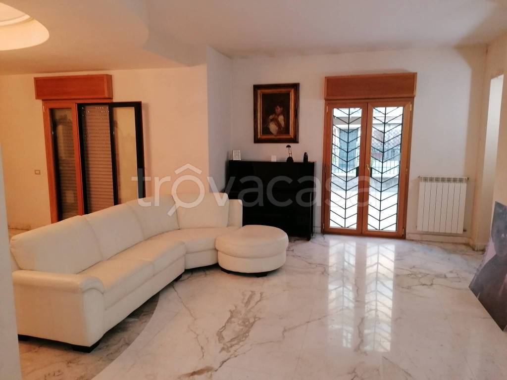 Villa a Schiera in vendita ad Aversa via Luigi Pastore