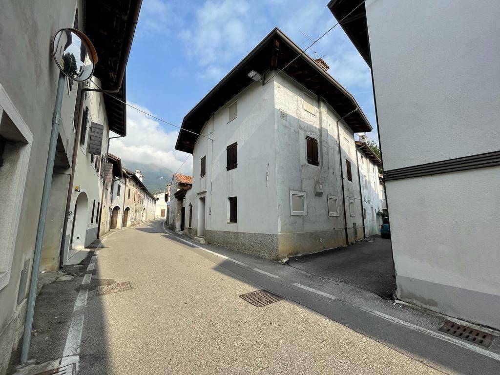 Rustico in vendita ad Aviano via Pedemonte, 46