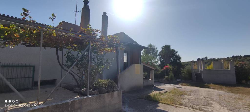 Casa Indipendente in vendita ad Alghero