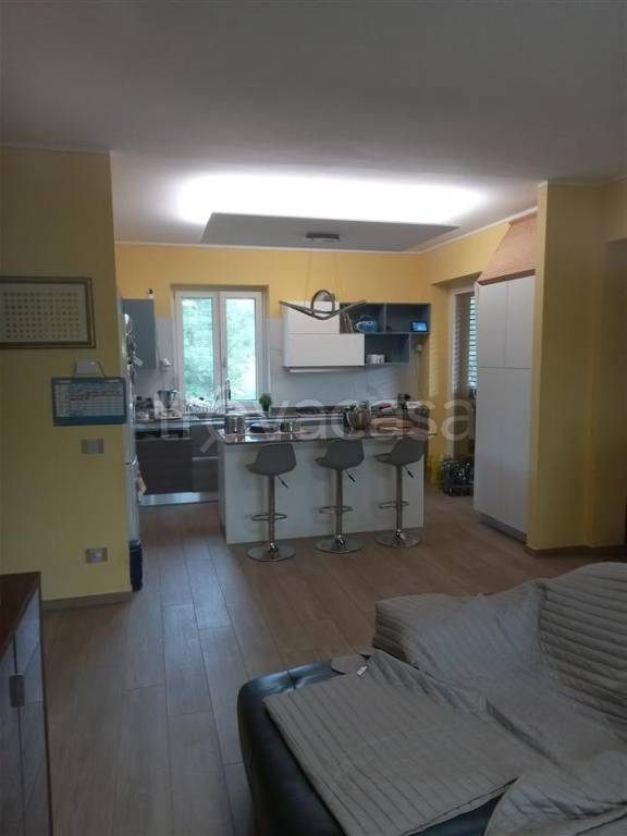 Villa in vendita a Borgomanero viale John Fitzgerald Kennedy