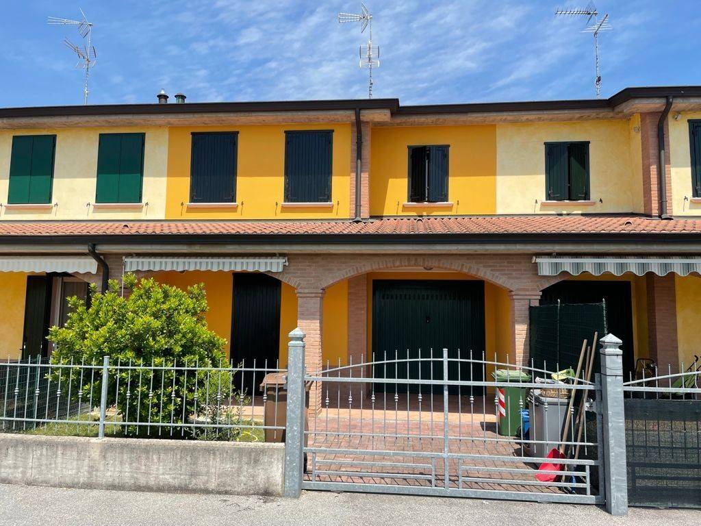 Villa a Schiera in in vendita da privato a Bozzolo via Divisione Acqui, 28