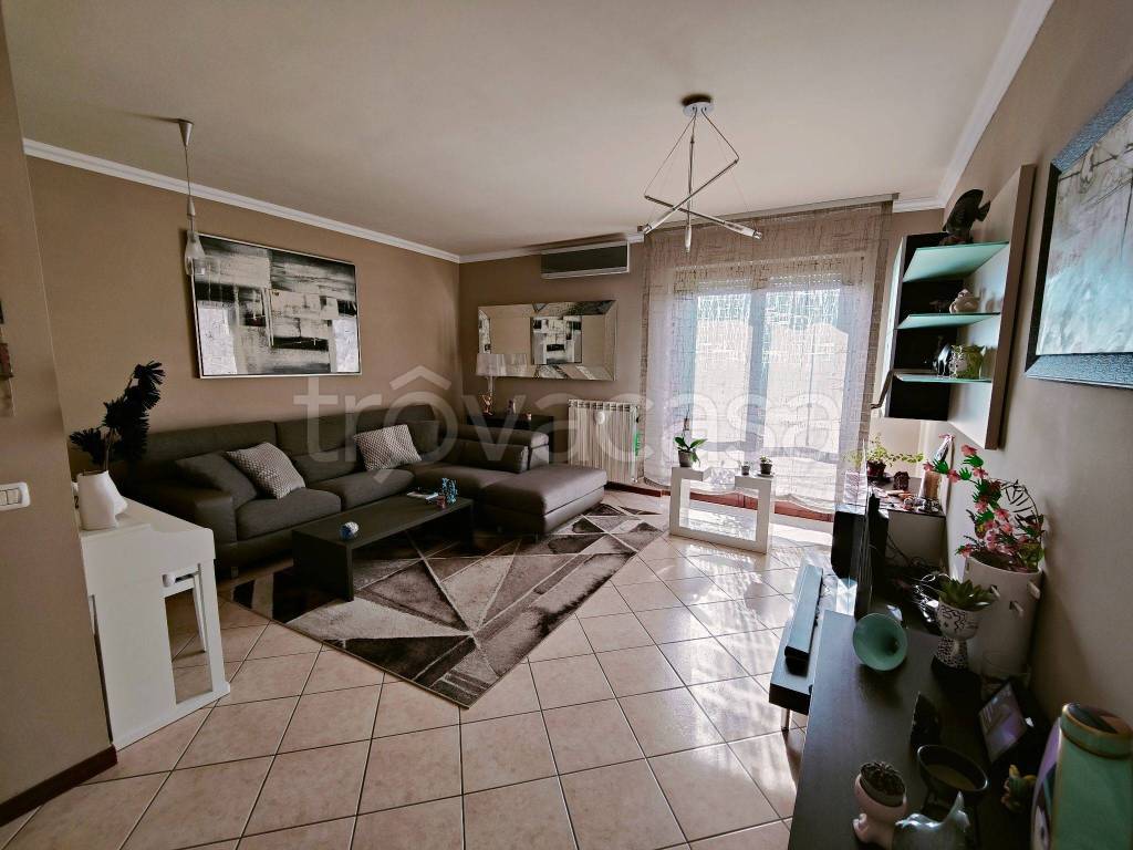 Appartamento in in vendita da privato a Viterbo via del Ghirlandaio, 3