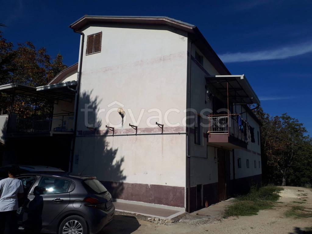 Casa Indipendente in in vendita da privato a Bisenti strada Provinciale di Bisenti