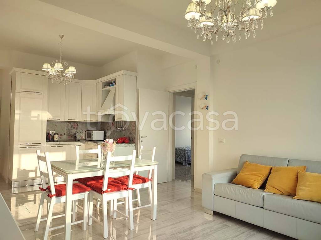 Appartamento in vendita a Cervia viale Forlì