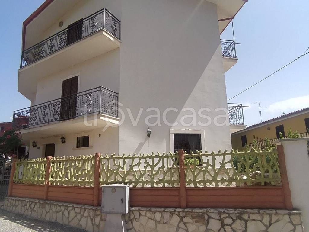 Villa in in vendita da privato a Tagliacozzo ss5