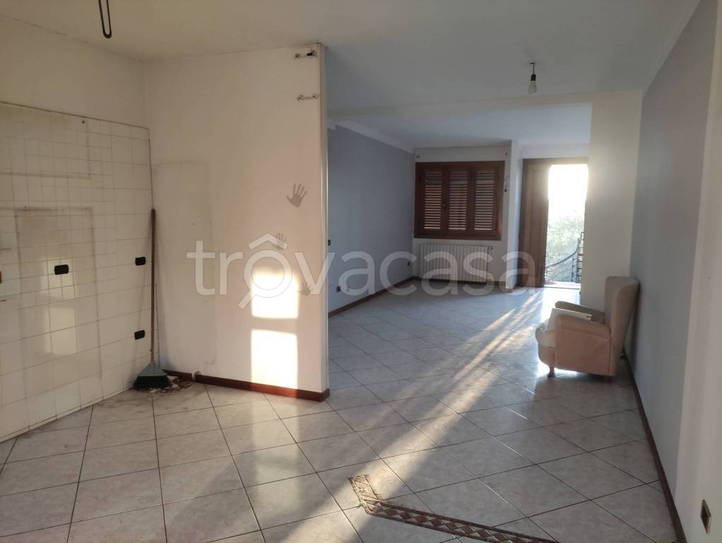 Appartamento in vendita a Monsummano Terme piazza Giuseppe Giusti, 55