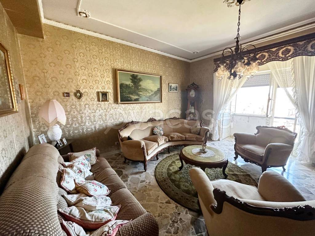 Appartamento in vendita a Caronia via galileo galilei